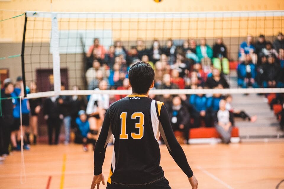 Volleyball Middle Blocker: Who It Is and 3 Special Tips